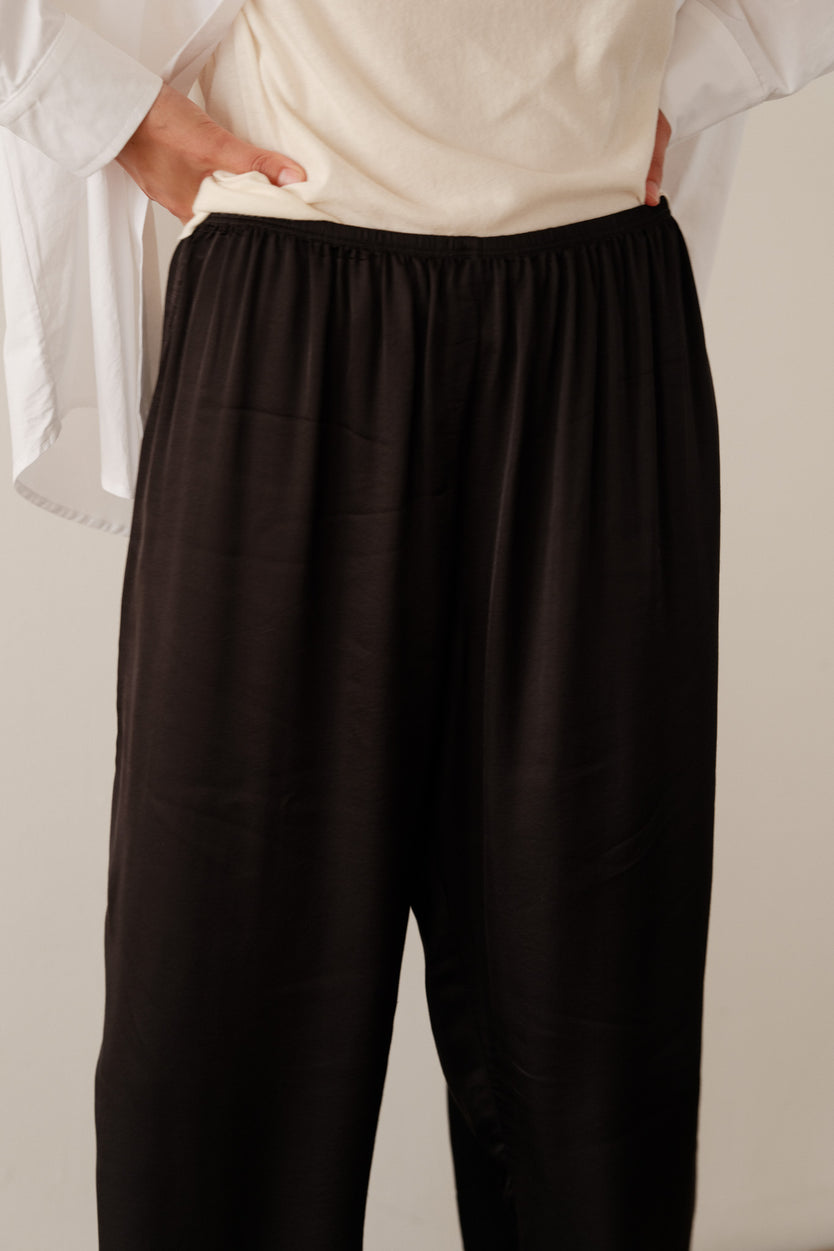 The Pop Sleeveless Shirt