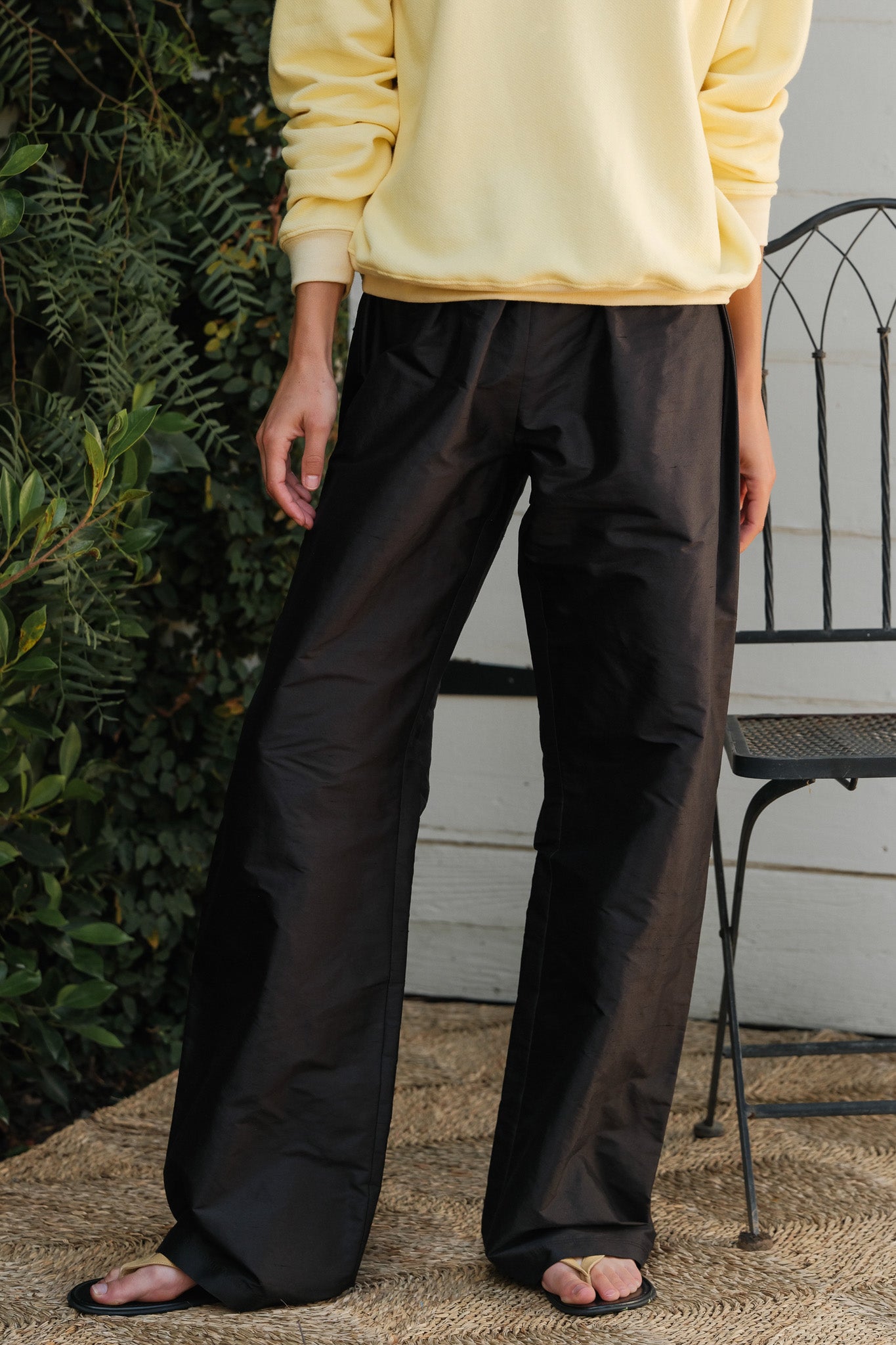 The Taffeta Simple Pant