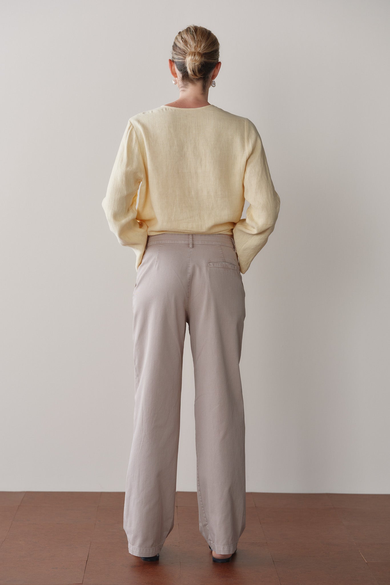 Stone Chino Pleated Trouser – DONNI. | 100% Cotton